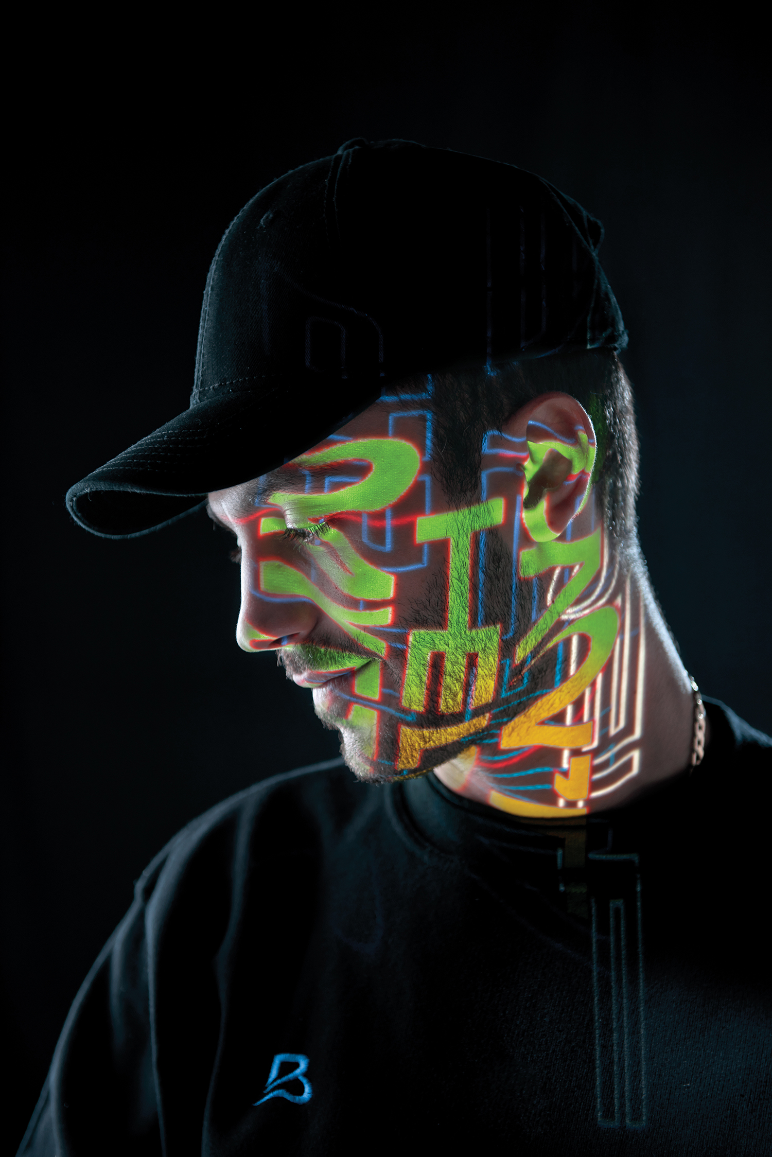 Brodinski nous présente son nouveau clip ! - Clique.tv