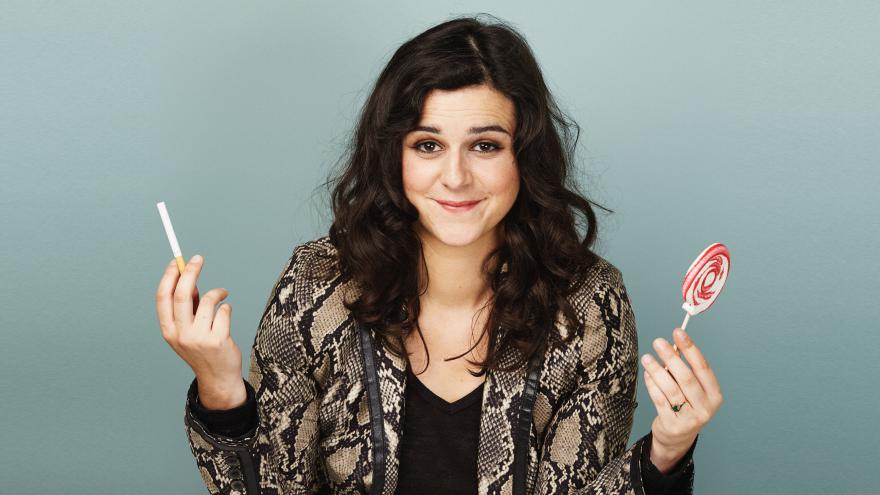 CLIQUE SUR... "En personne(s)", un spectacle de l'humoriste Laura Domenge