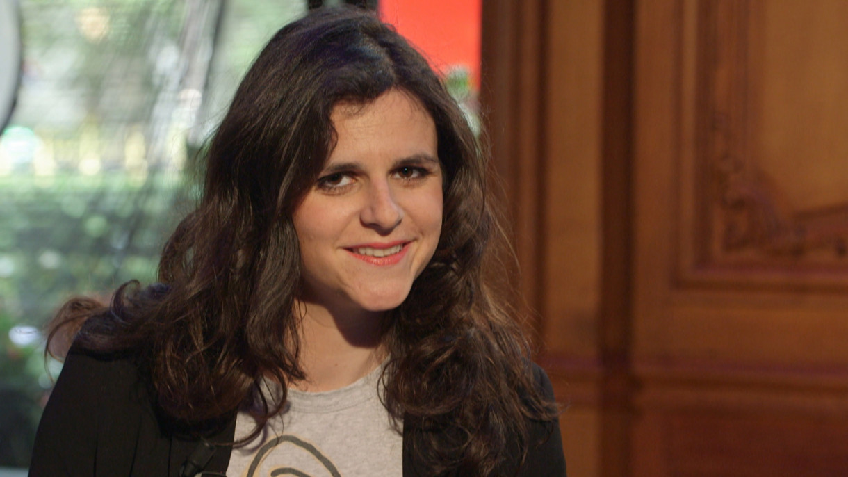 Le coup d'un soir du Gros Journal (12/04) : Laura Domenge - Clique.tv