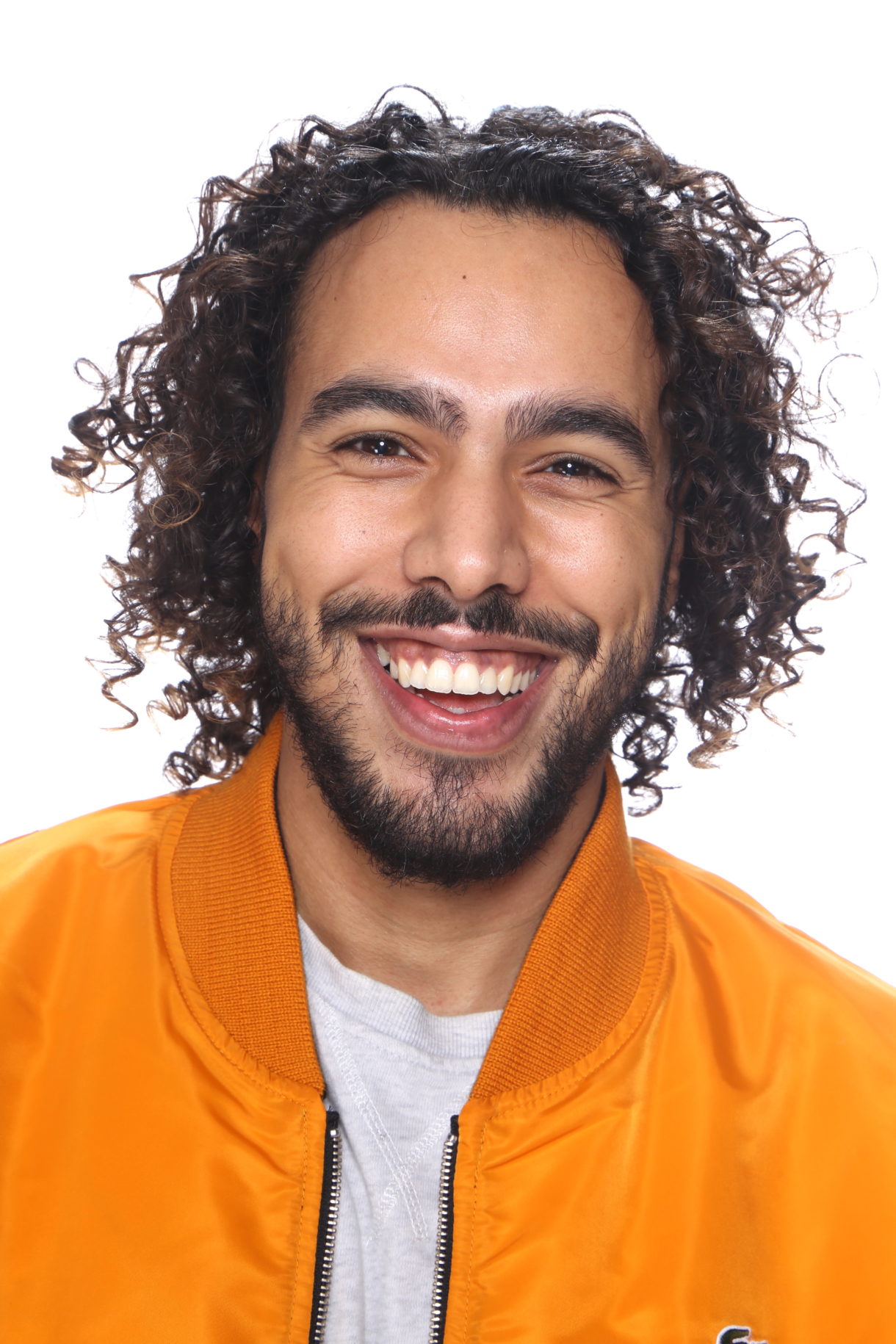 EXCLU : Le court-métrage "Les Chiens ne font pas des chats" de Chakib ...